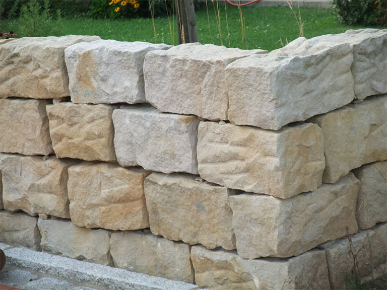 Sandstein - Clemens Bähr Naturstein- & Baustoffhandel